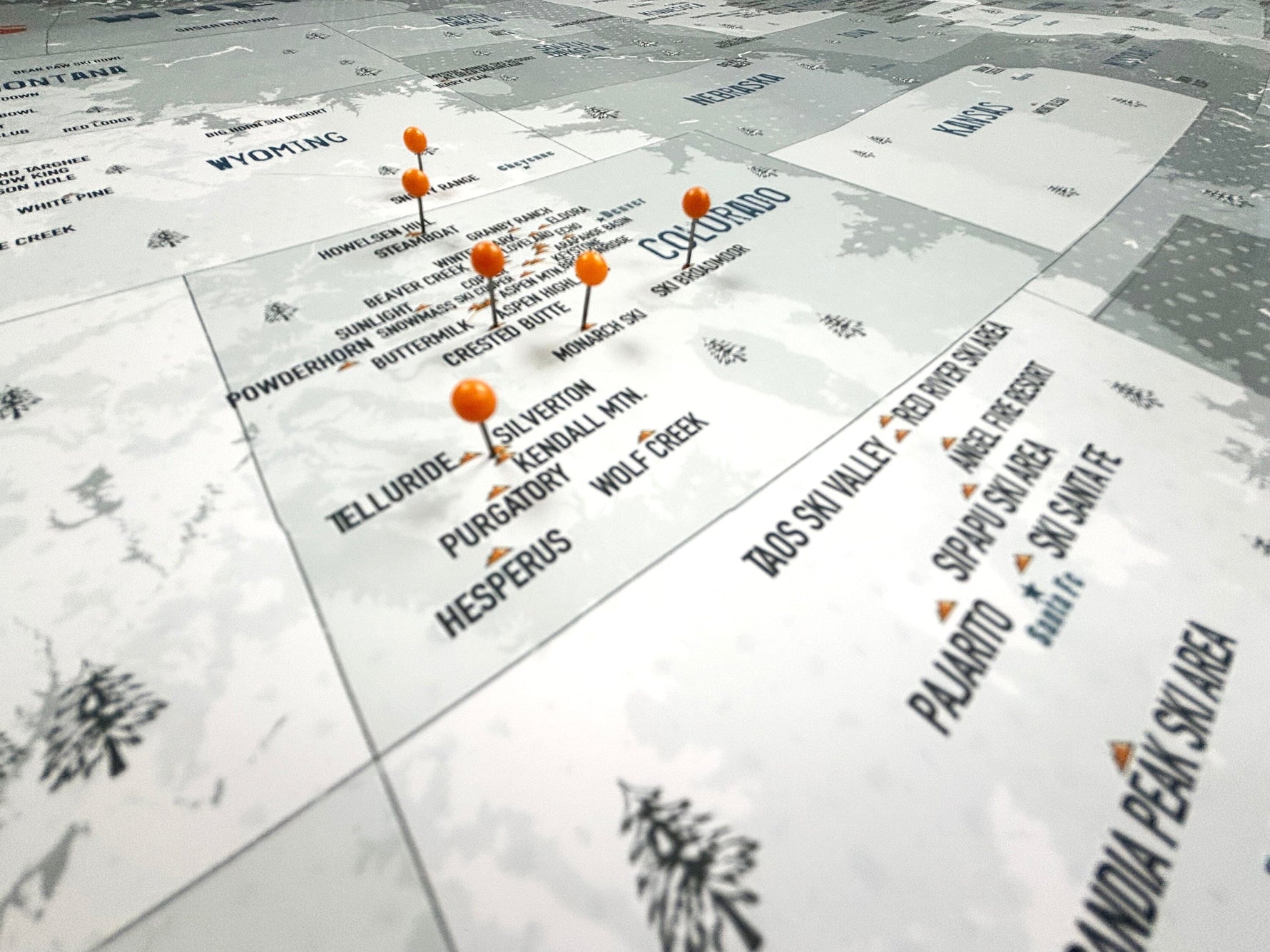 SKI + SNOWBOARDING ART – World Vibe Studio